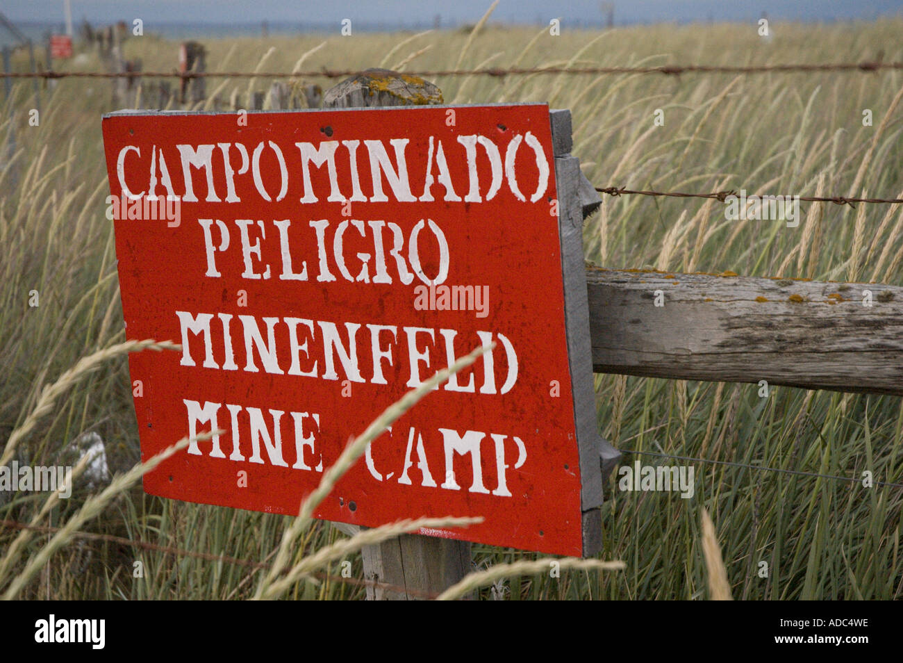Campo minato immagini e fotografie stock ad alta risoluzione - Alamy