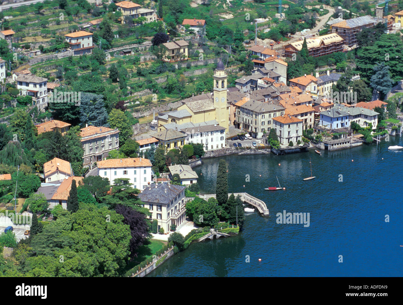 Cityscape Laglio lago di Como lombardia italia Foto stock - Alamy