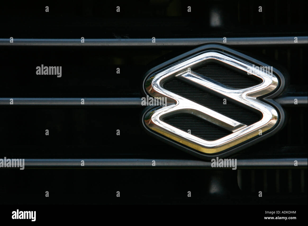 Simbolo suzuki immagini e fotografie stock ad alta risoluzione - Alamy