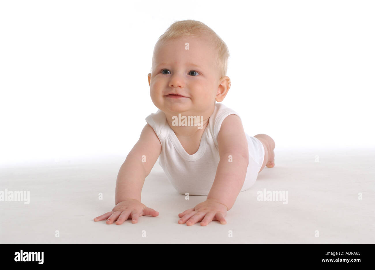Strisciare sulla pancia immagini e fotografie stock ad alta risoluzione ...