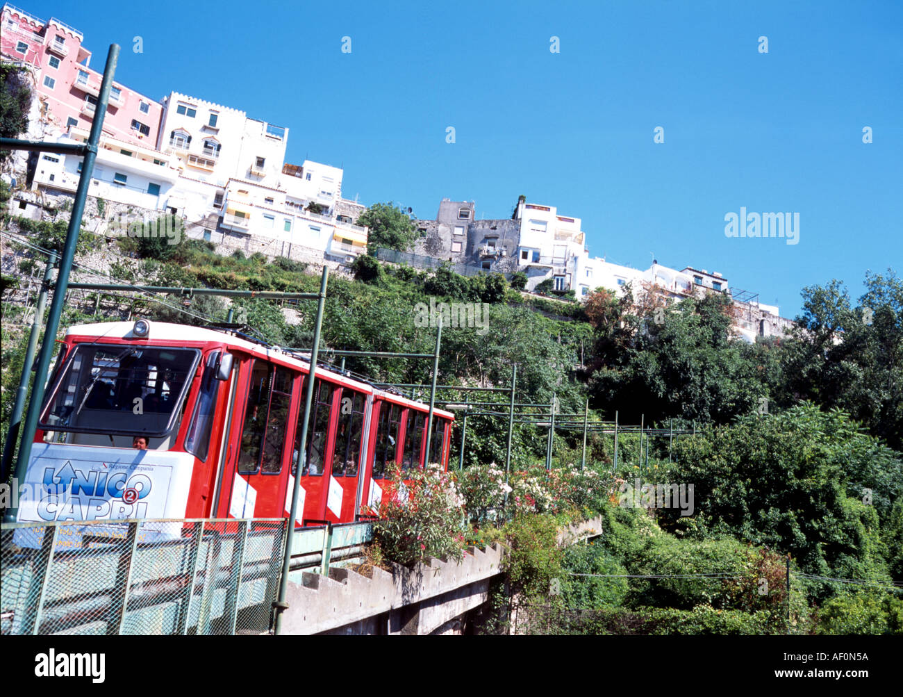 Funicular railway capri immagini e fotografie stock ad alta risoluzione ...