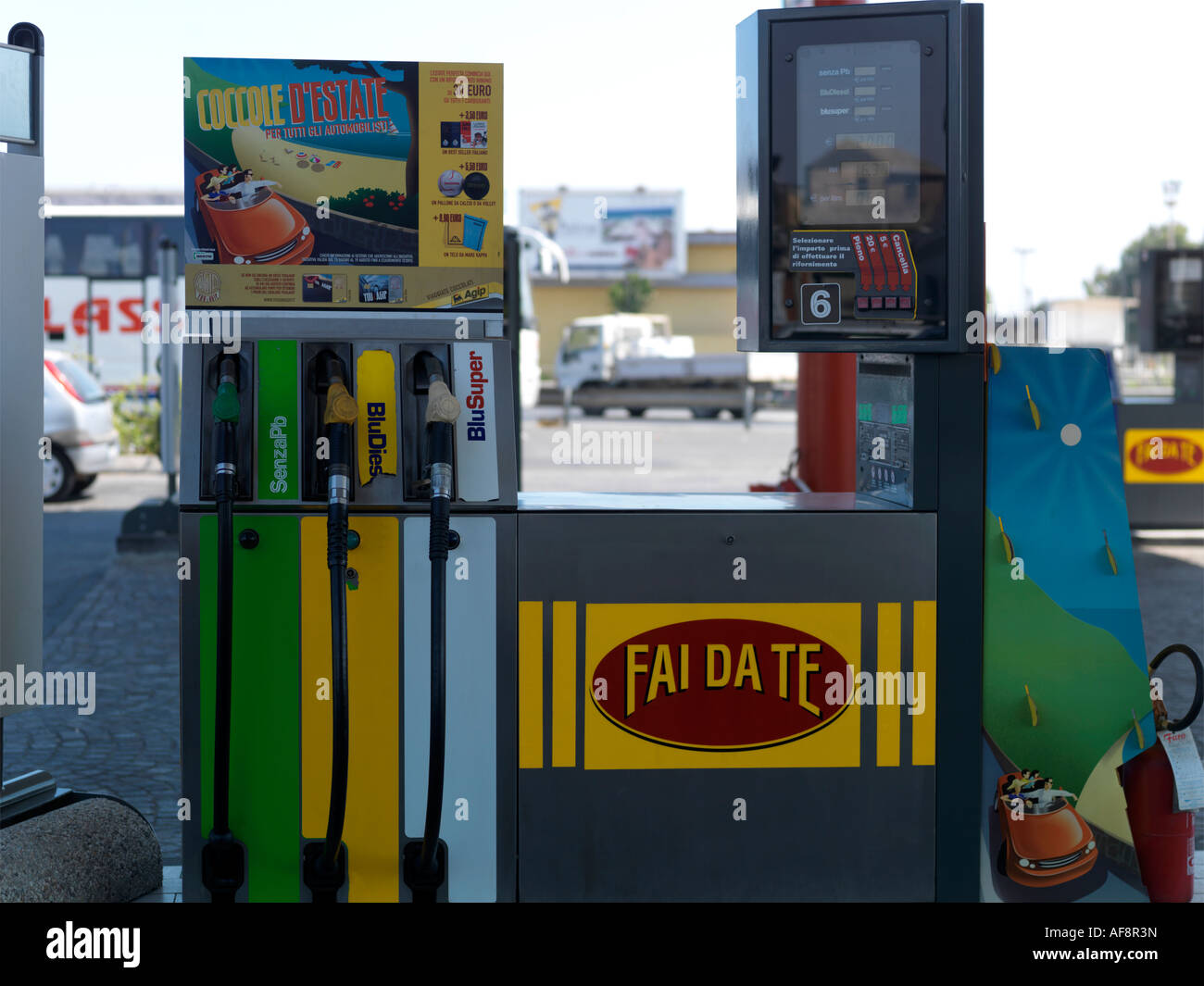 Distributore benzina italia immagini e fotografie stock ad alta ...