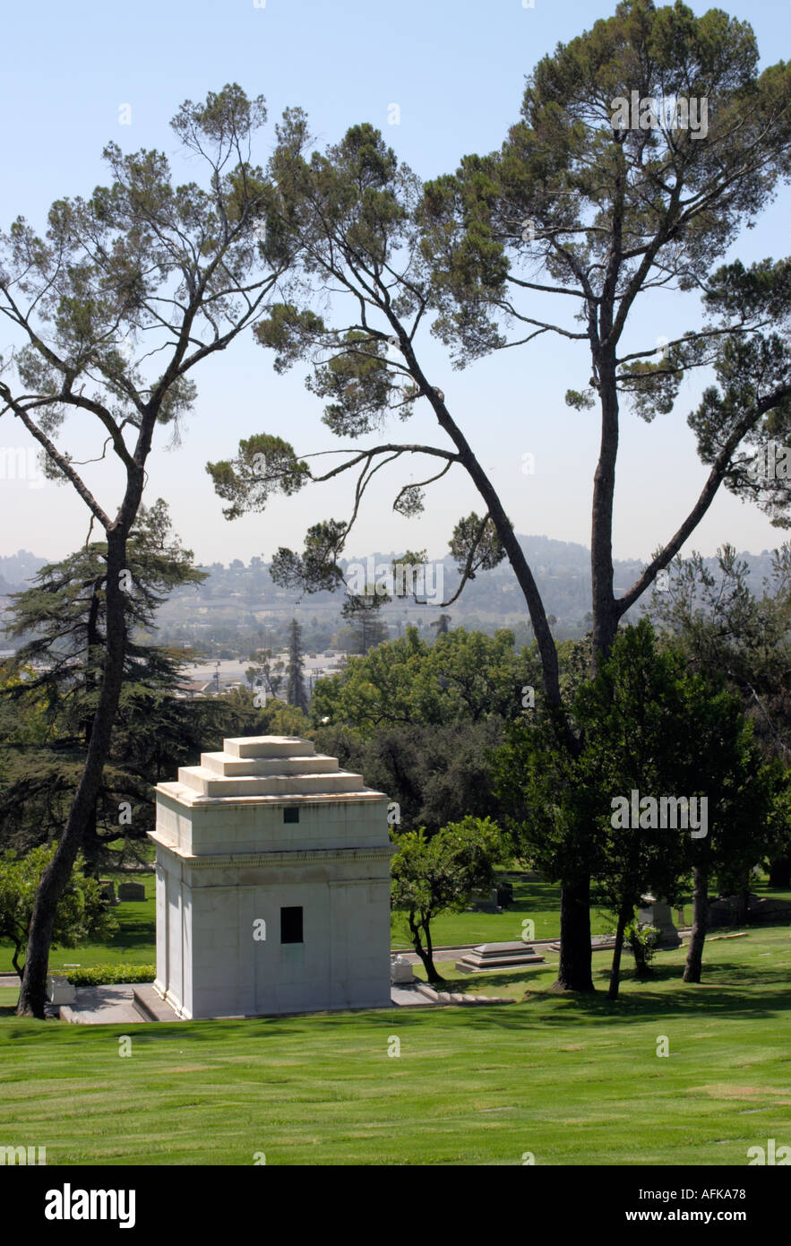 Forest lawn cemetery immagini e fotografie stock ad alta risoluzione ...
