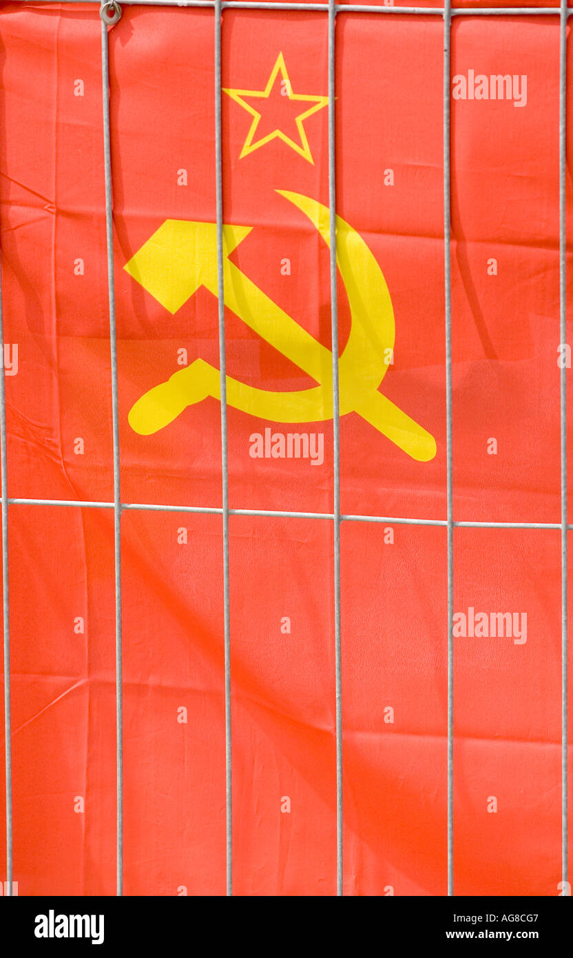 Bandiera russa immagini e fotografie stock ad alta risoluzione - Alamy