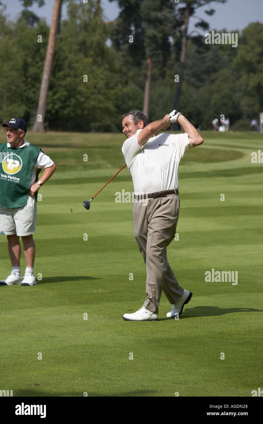 Golf swing sam torrance immagini e fotografie stock ad alta risoluzione ...