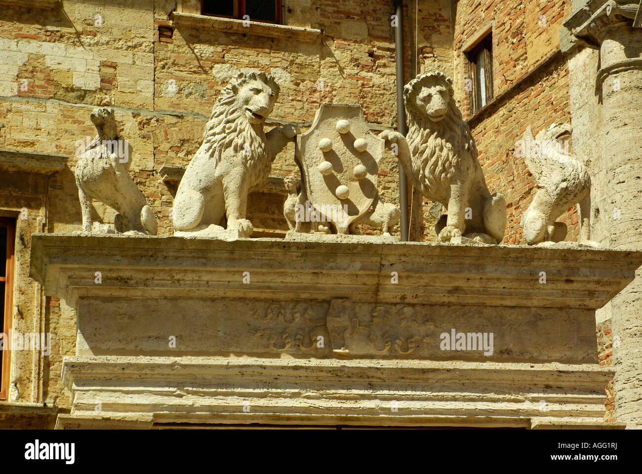 Florentine coat of arms immagini e fotografie stock ad alta risoluzione ...