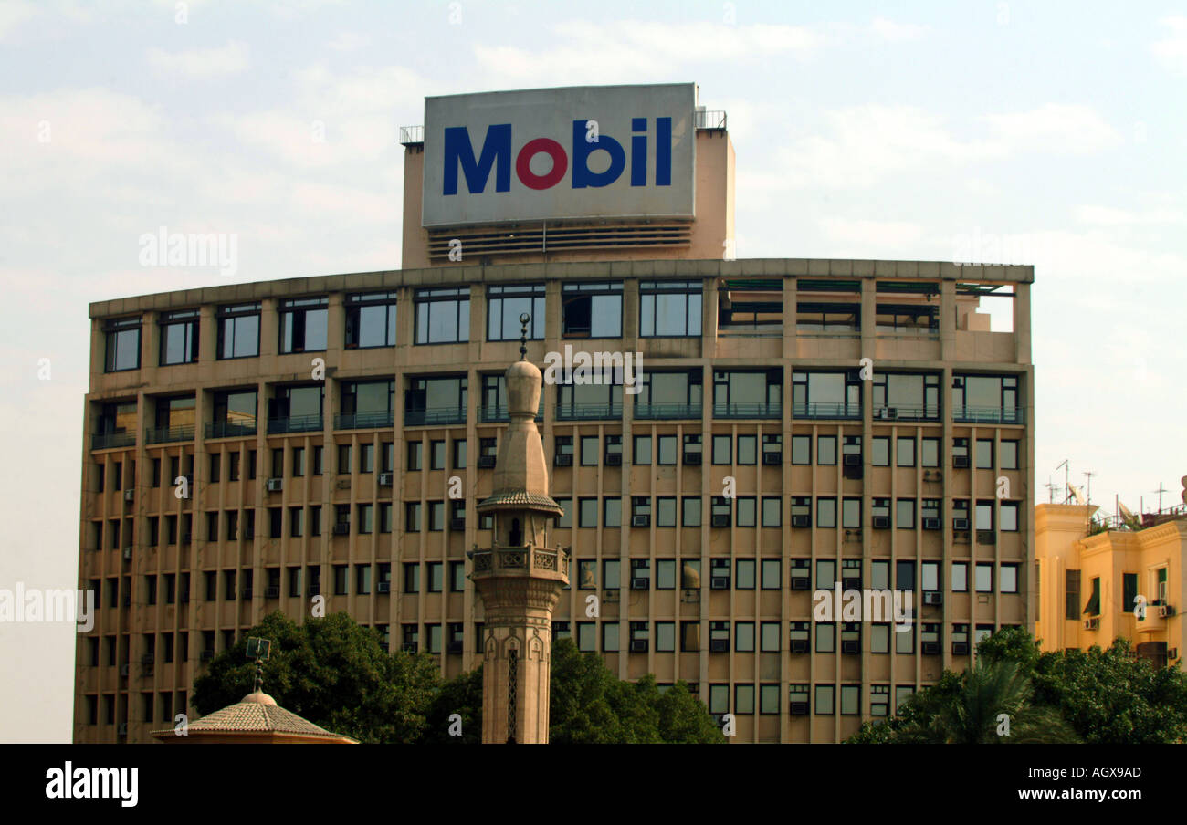 Mobil oil company immagini e fotografie stock ad alta risoluzione - Alamy