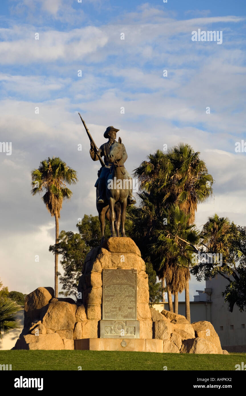 Monumento namibia statua windhoek immagini e fotografie stock ad alta ...