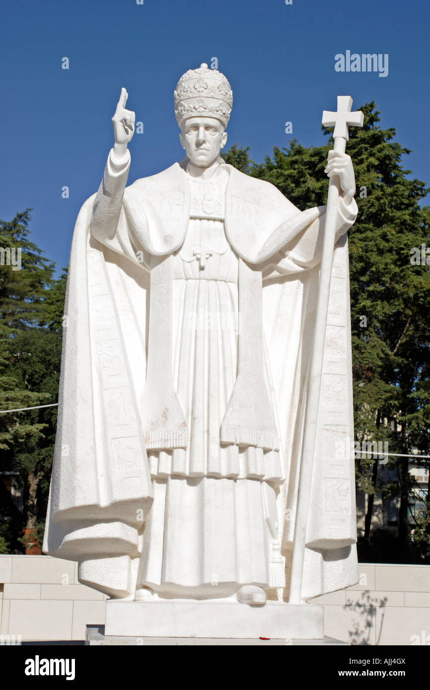 Statua di papa pius xii immagini e fotografie stock ad alta risoluzione ...