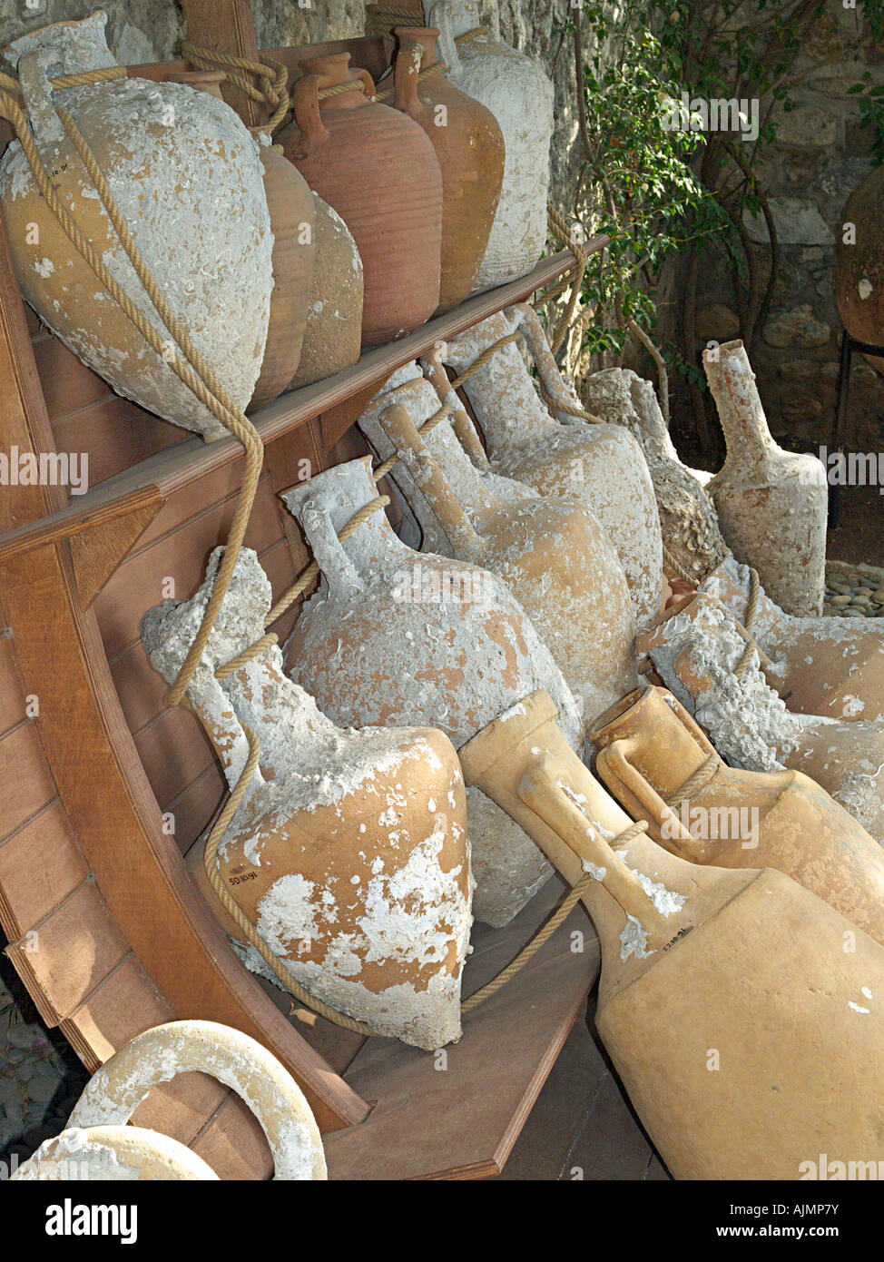 Anfore di vino immagini e fotografie stock ad alta risoluzione - Alamy