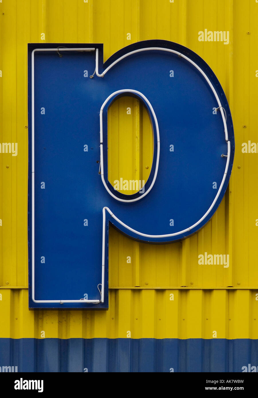 Lettera p dell'alfabeto immagini e fotografie stock ad alta risoluzione ...
