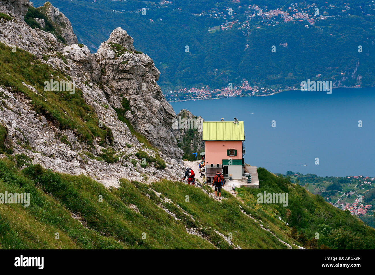 Rosalba rifugio, il massiccio della Grigna Meridionale(Grignetta ...