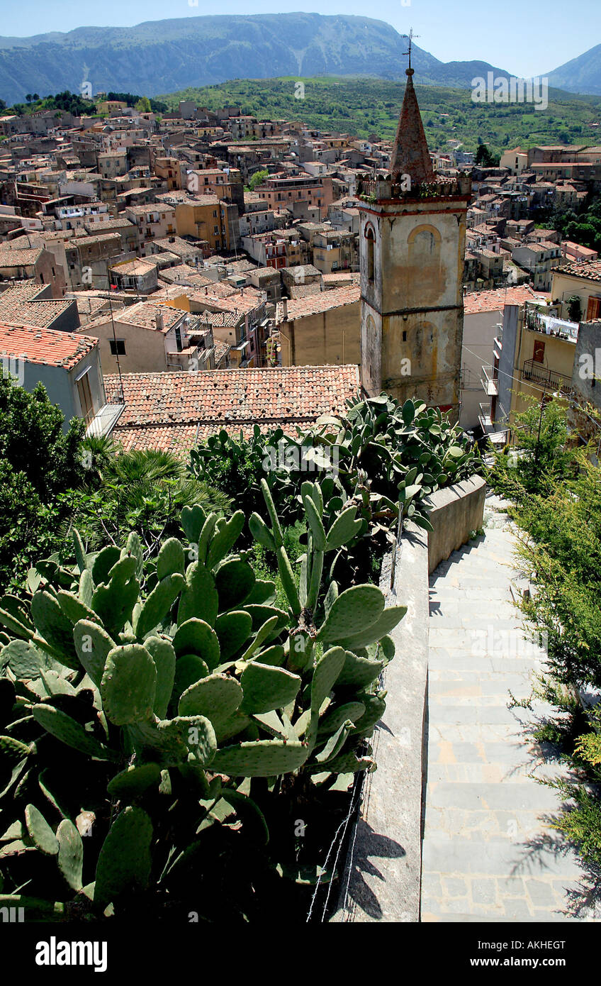 Isnello sicily immagini e fotografie stock ad alta risoluzione - Alamy