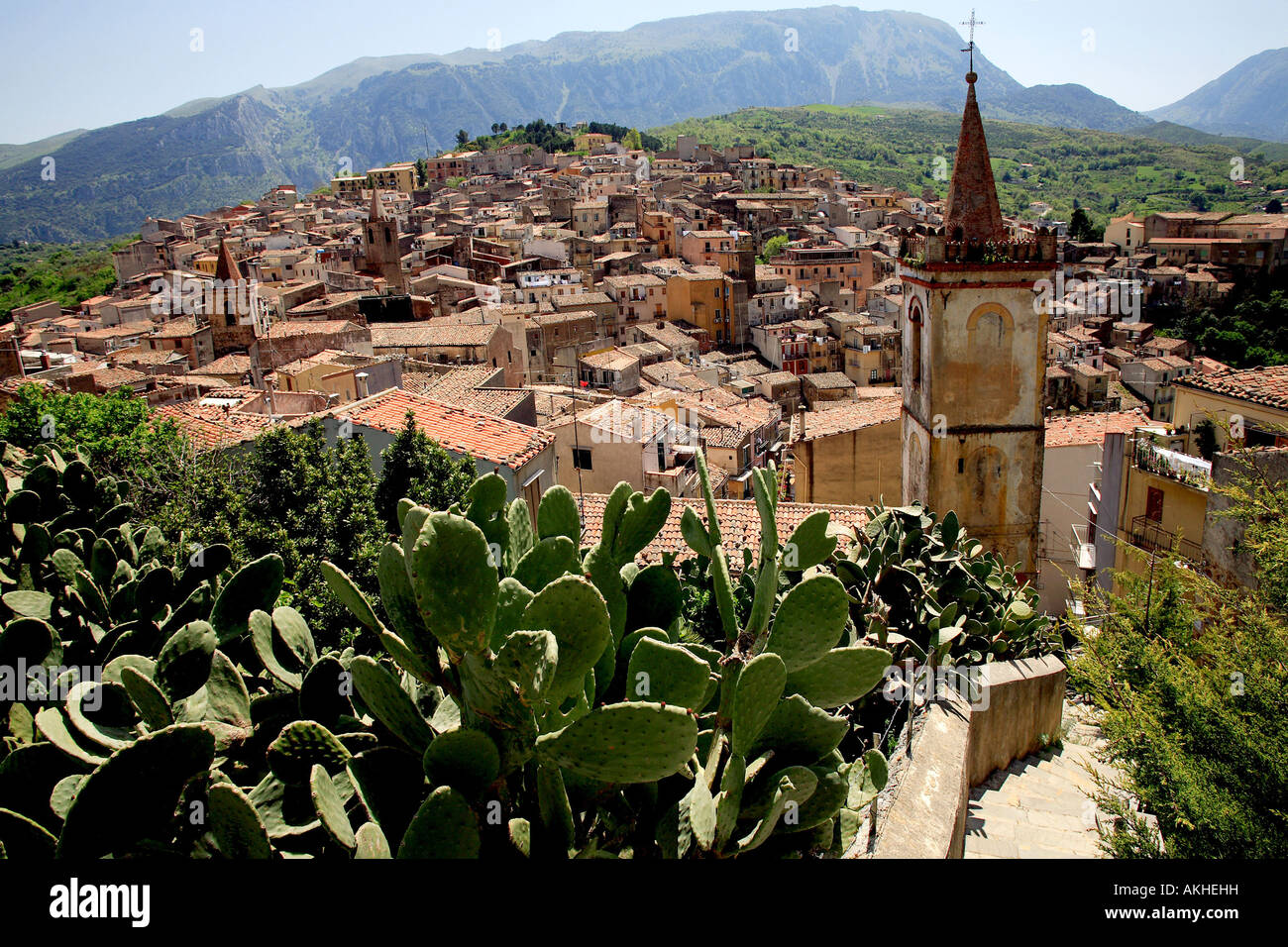 Isnello sicily immagini e fotografie stock ad alta risoluzione - Alamy