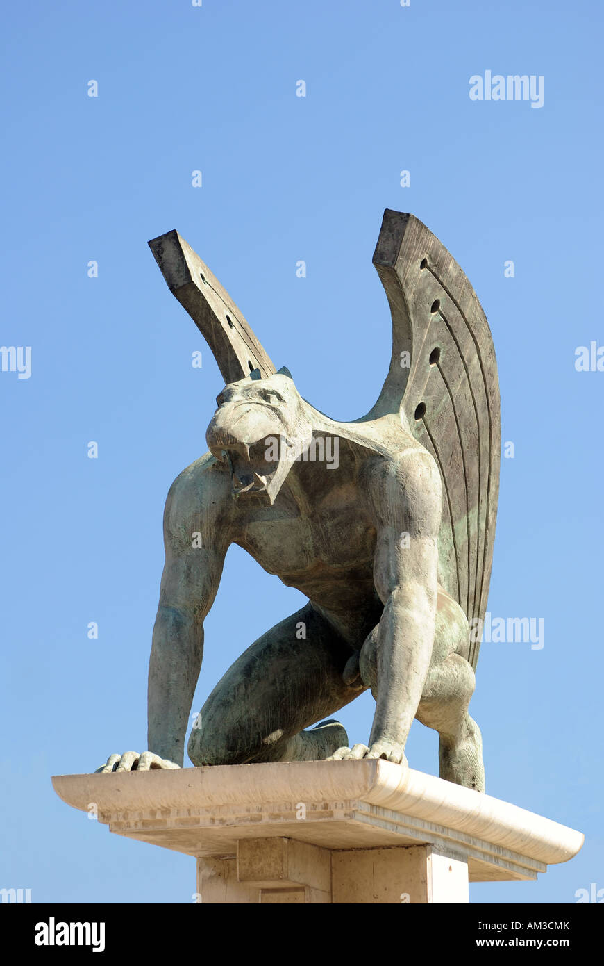 Gryphon mythical immagini e fotografie stock ad alta risoluzione - Alamy