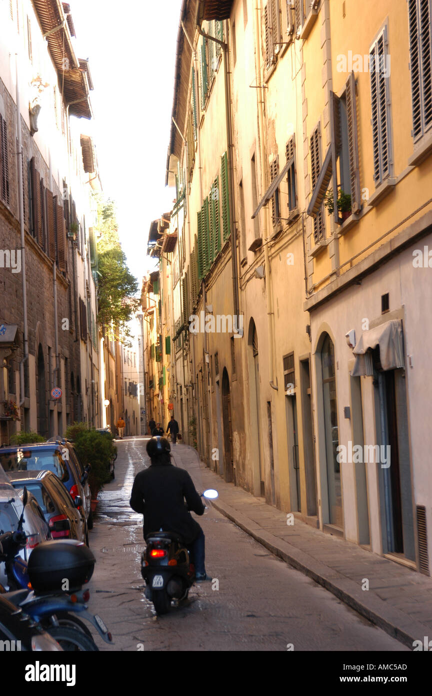 Strade e vicoli di firenze immagini e fotografie stock ad alta ...