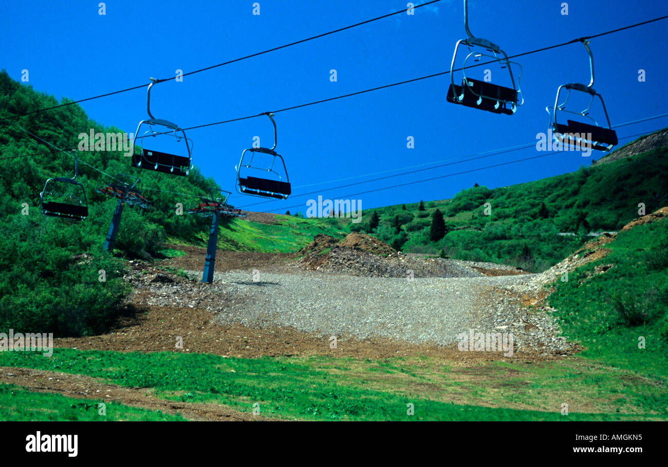 Skipiste im sommer immagini e fotografie stock ad alta risoluzione - Alamy