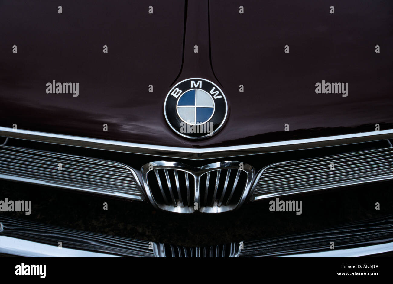 Bmw simboli immagini e fotografie stock ad alta risoluzione - Alamy