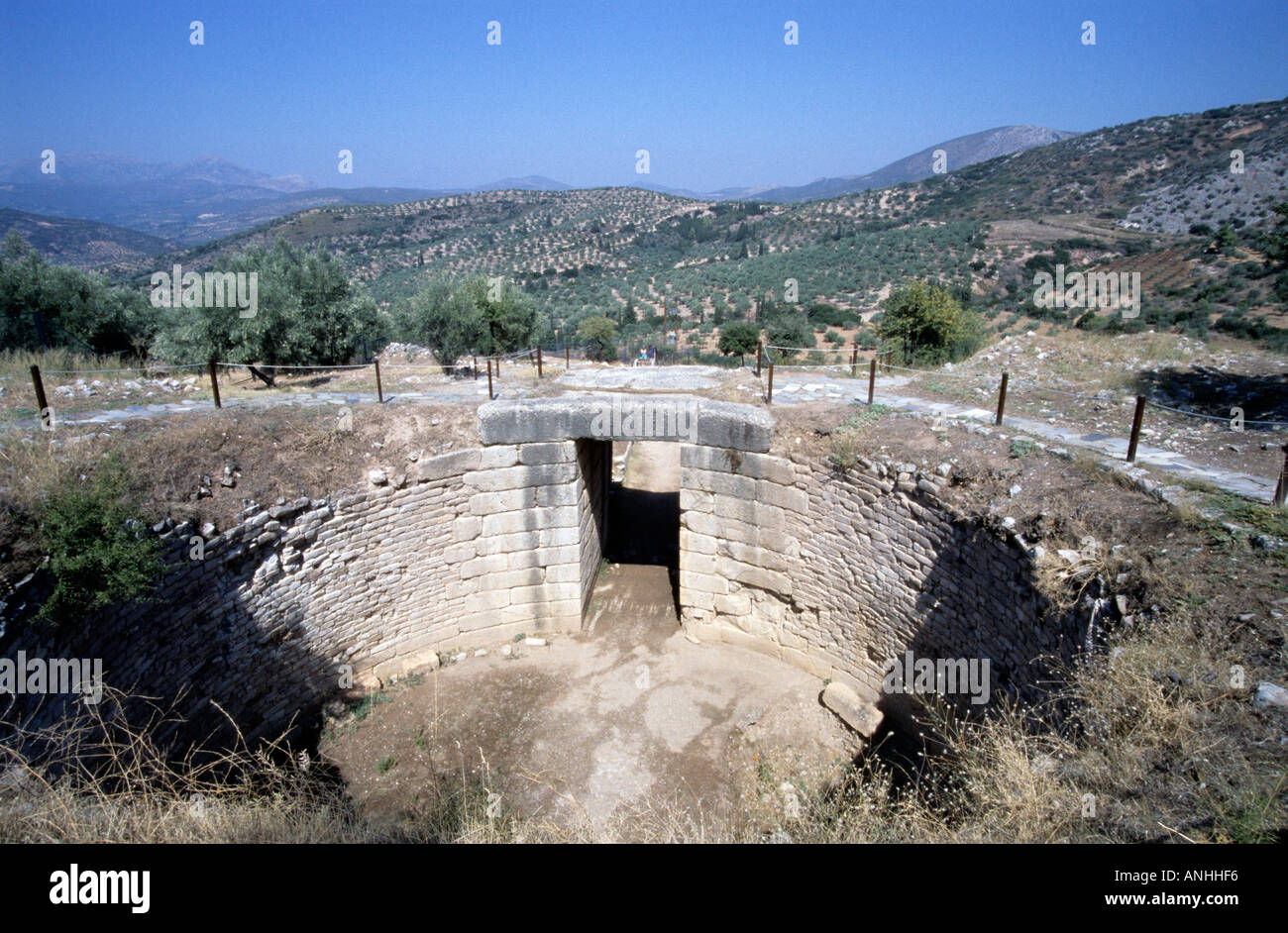 Tomba a pozzo micenea immagini e fotografie stock ad alta risoluzione ...