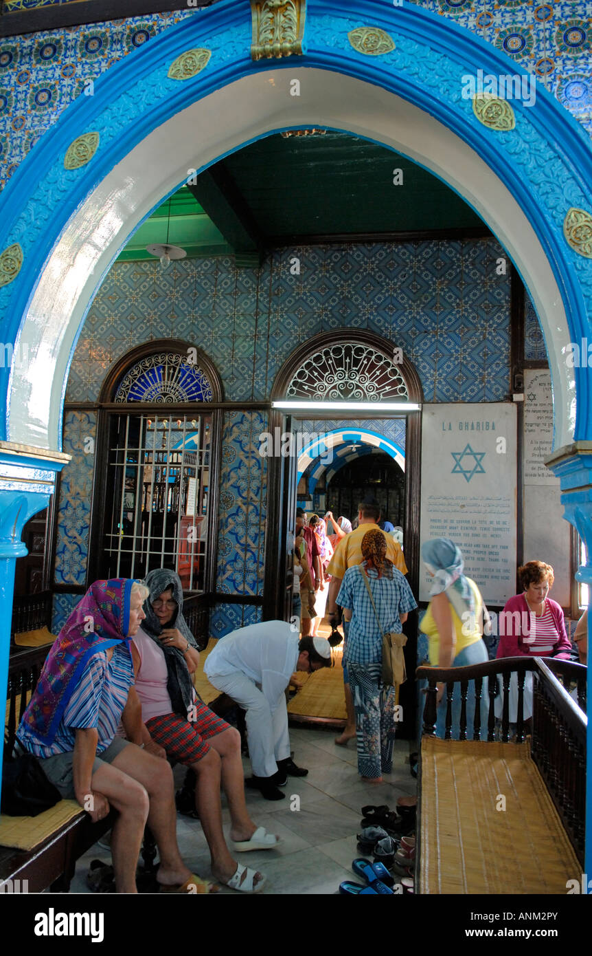 La sinagoga di ghriba immagini e fotografie stock ad alta risoluzione ...