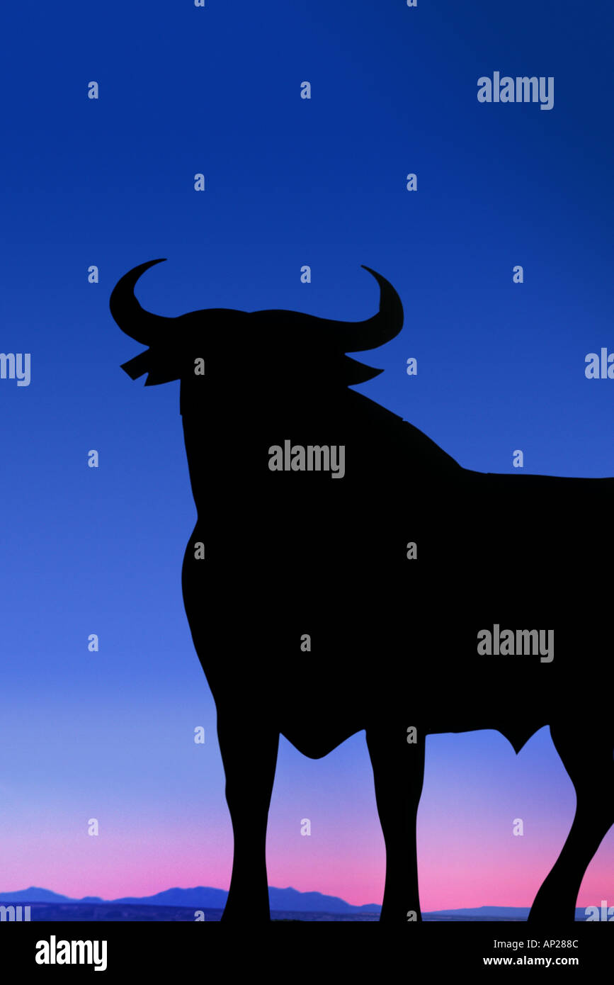 Simbolo del toro spagnolo pubblicitario per osborne immagini e ...
