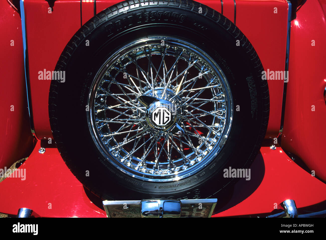 Mg logo sportscar immagini e fotografie stock ad alta risoluzione - Alamy