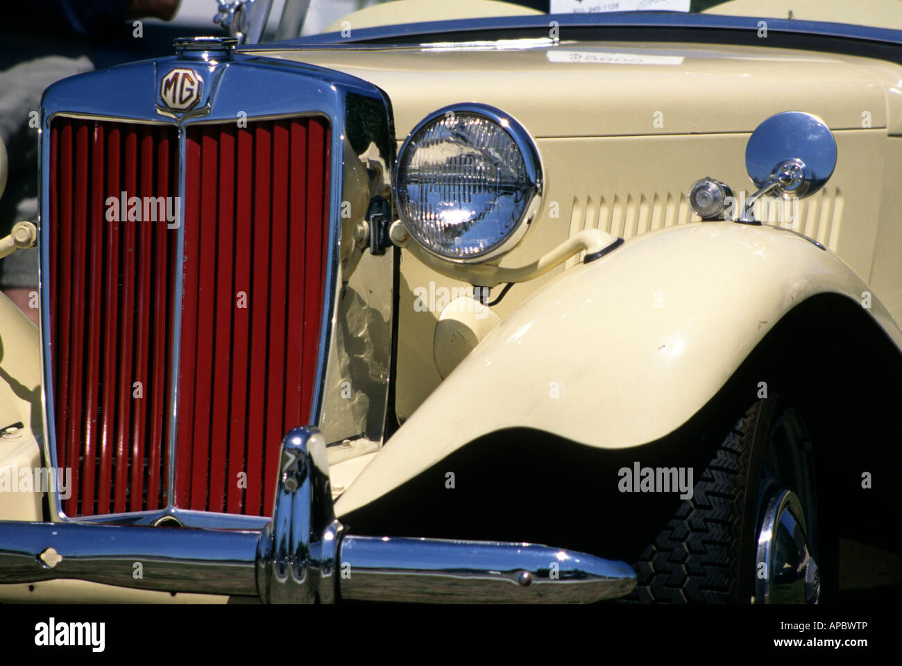 Mg logo sportscar immagini e fotografie stock ad alta risoluzione - Alamy