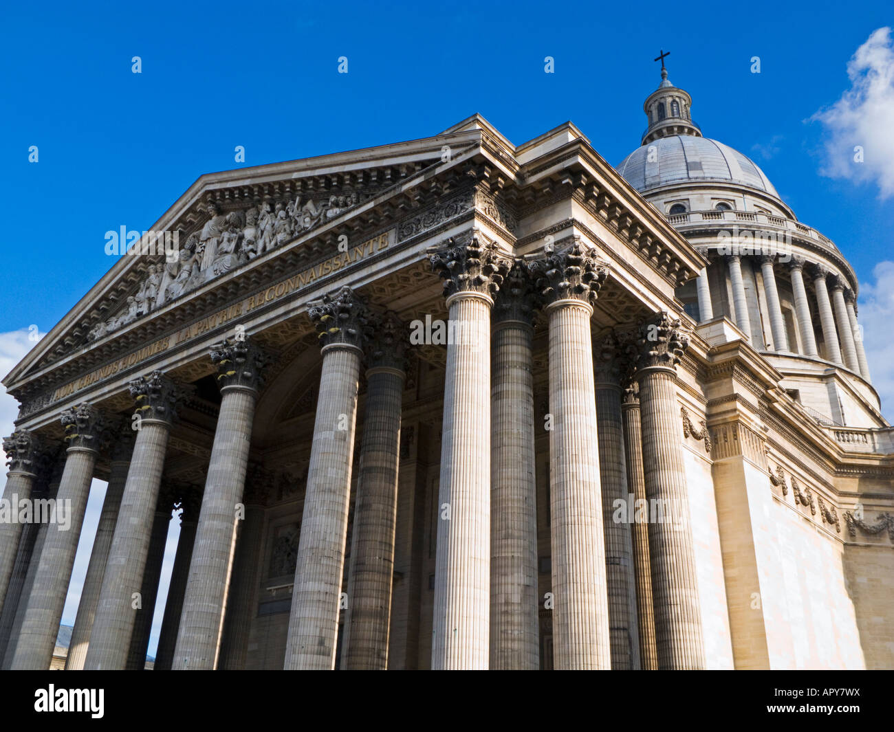 Vista in elevazione frontale del Pantheon Il Pantheon di Parigi che ...