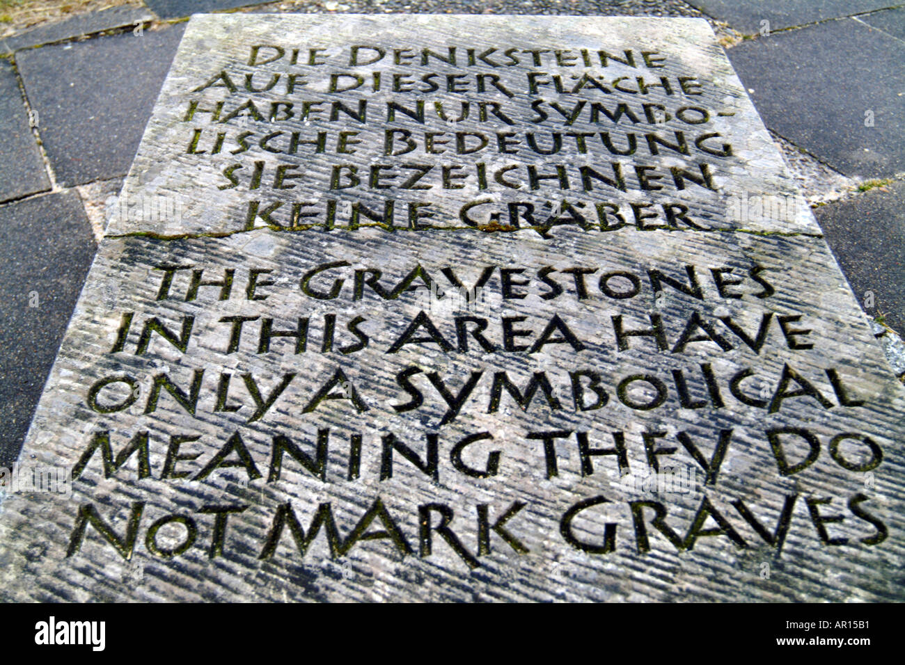 Belsen mass grave immagini e fotografie stock ad alta risoluzione - Alamy