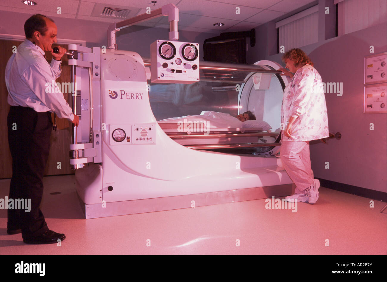 Trattamento iperbarico immagini e fotografie stock ad alta risoluzione ...