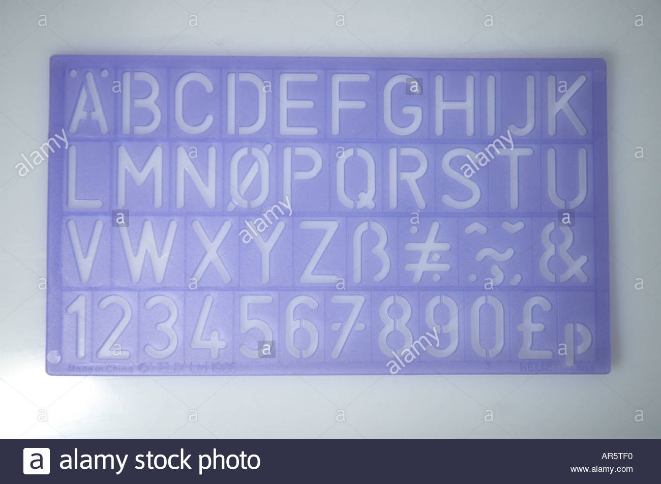 Stencil stencils immagini e fotografie stock ad alta risoluzione - Alamy
