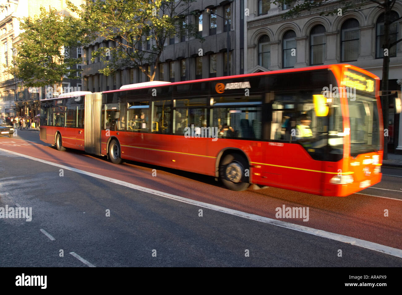 Bendy bus bendybus immagini e fotografie stock ad alta risoluzione - Alamy
