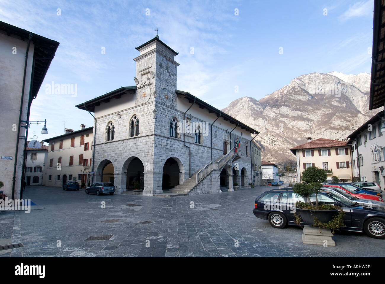 Palazzo comunale el palazzo immagini e fotografie stock ad alta ...