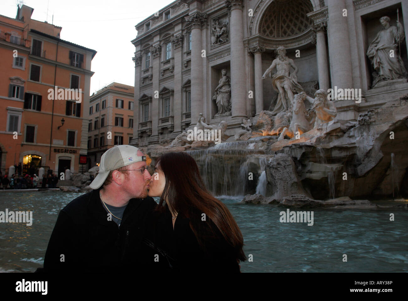 Bacio di roma immagini e fotografie stock ad alta risoluzione - Alamy