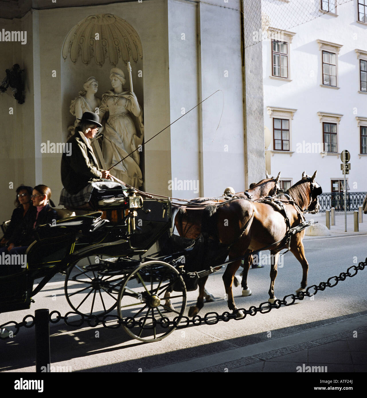 Carrozza imperiale immagini e fotografie stock ad alta risoluzione - Alamy