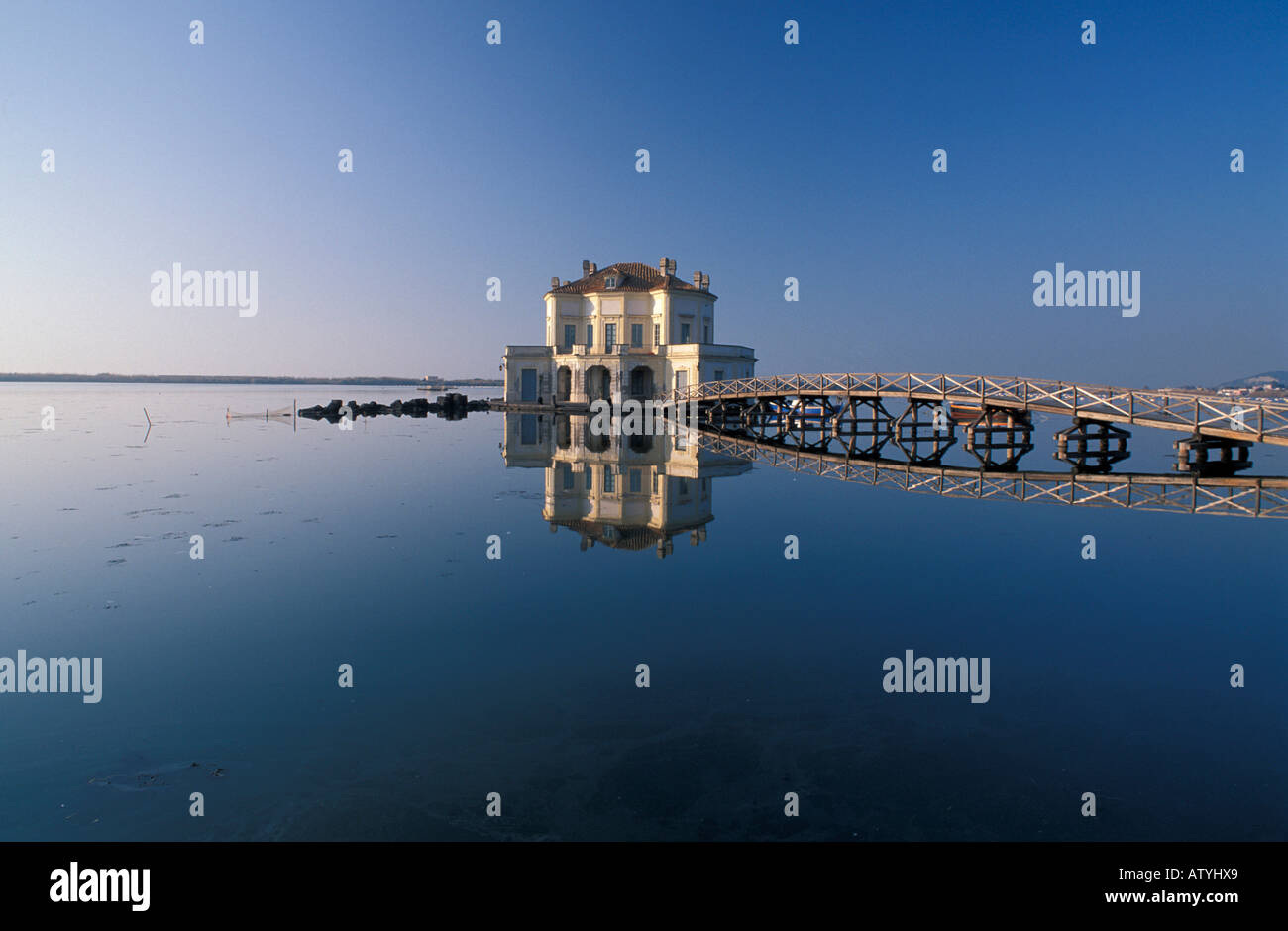 Lago fusaro immagini e fotografie stock ad alta risoluzione - Alamy