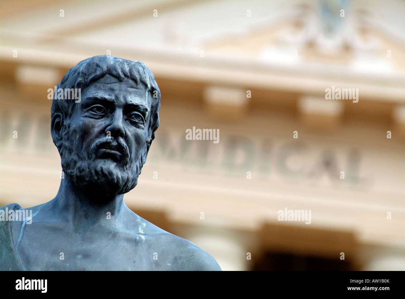 Statua di ippocrate immagini e fotografie stock ad alta risoluzione - Alamy