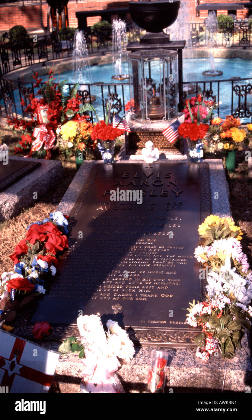Tomba di elvis presley a graceland immagini e fotografie stock ad alta ...