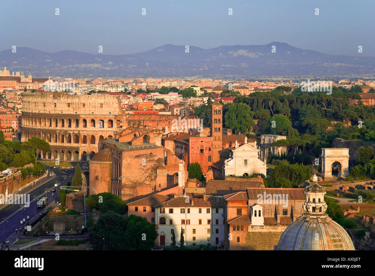 Foro romano immagini e fotografie stock ad alta risoluzione - Alamy