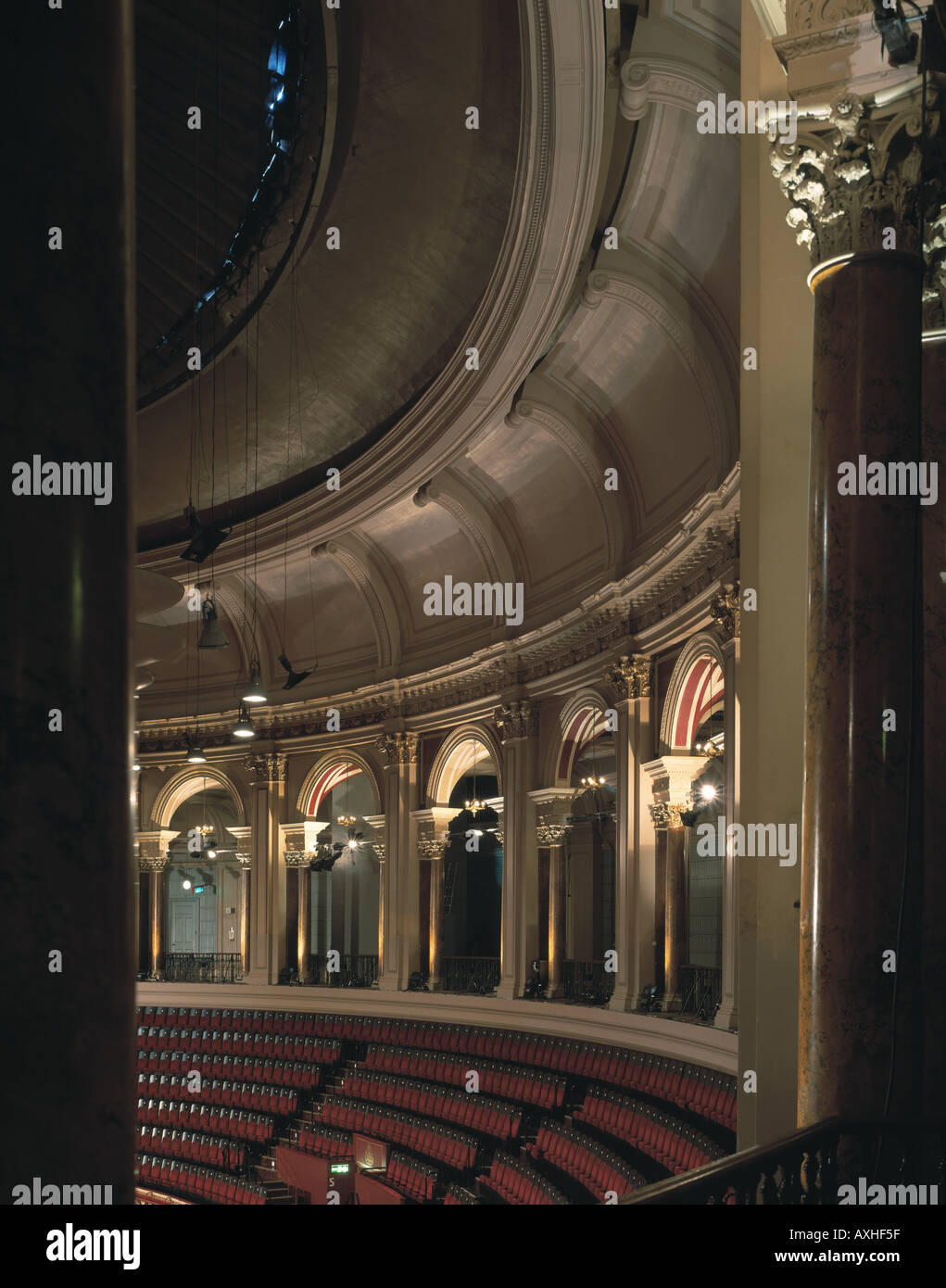 Royal albert hall ceiling immagini e fotografie stock ad alta ...