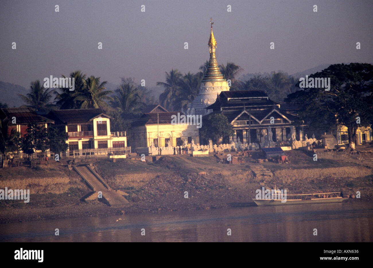 Katha river immagini e fotografie stock ad alta risoluzione - Alamy