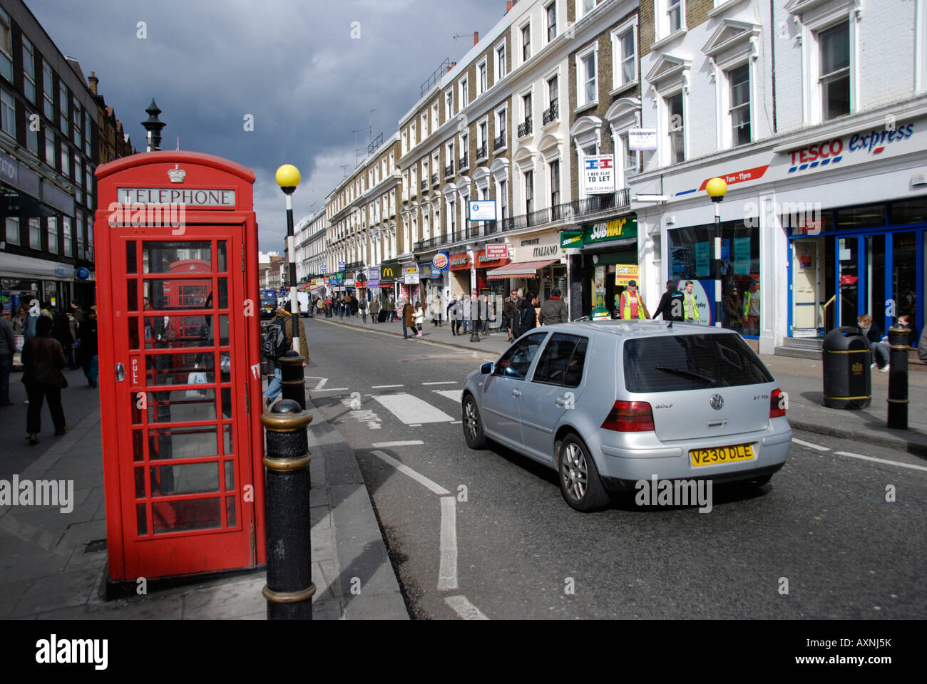 Queensway in bayswater london immagini e fotografie stock ad alta ...