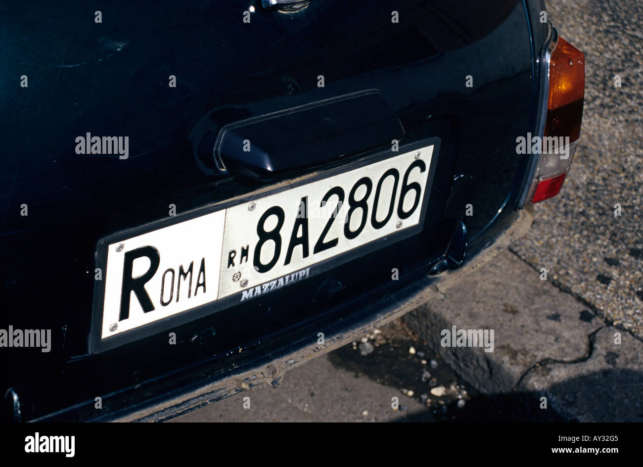 Targa italiana immagini e fotografie stock ad alta risoluzione - Alamy