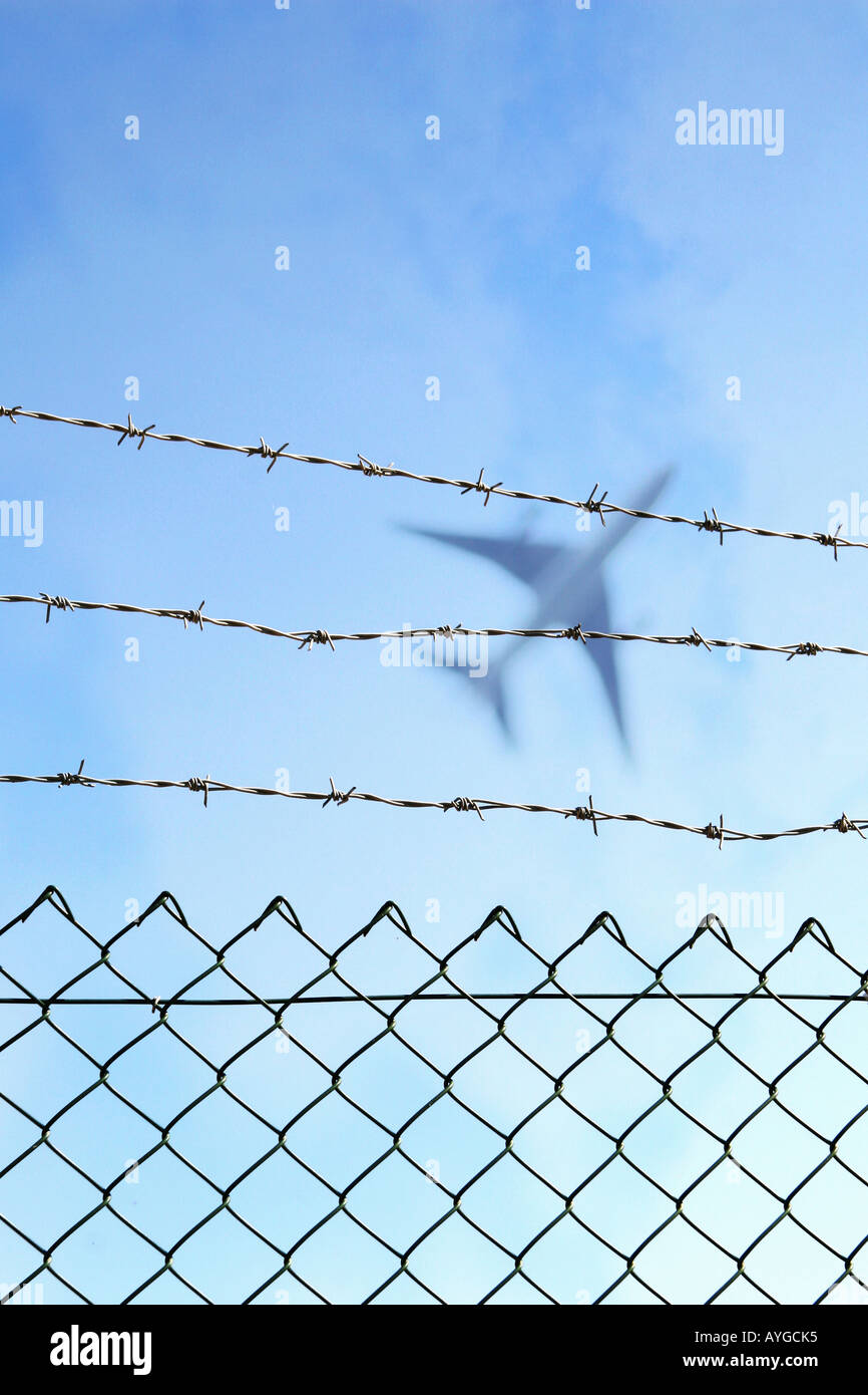 Aereo in decollo aereo immagini e fotografie stock ad alta risoluzione ...