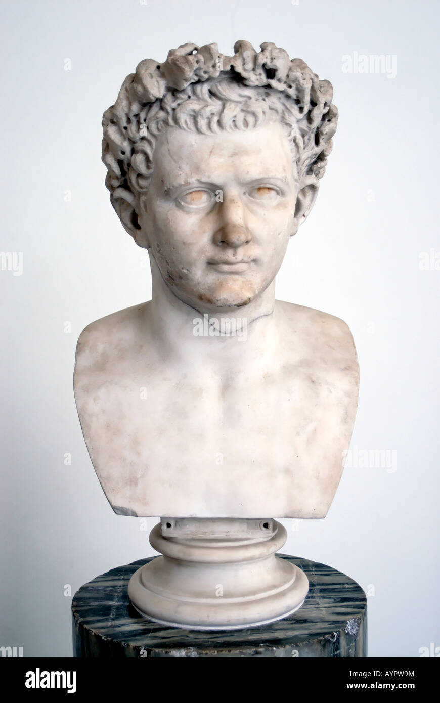 L'imperatore Domiziano busto, Museo Archeologico Nazionale (Museo ...