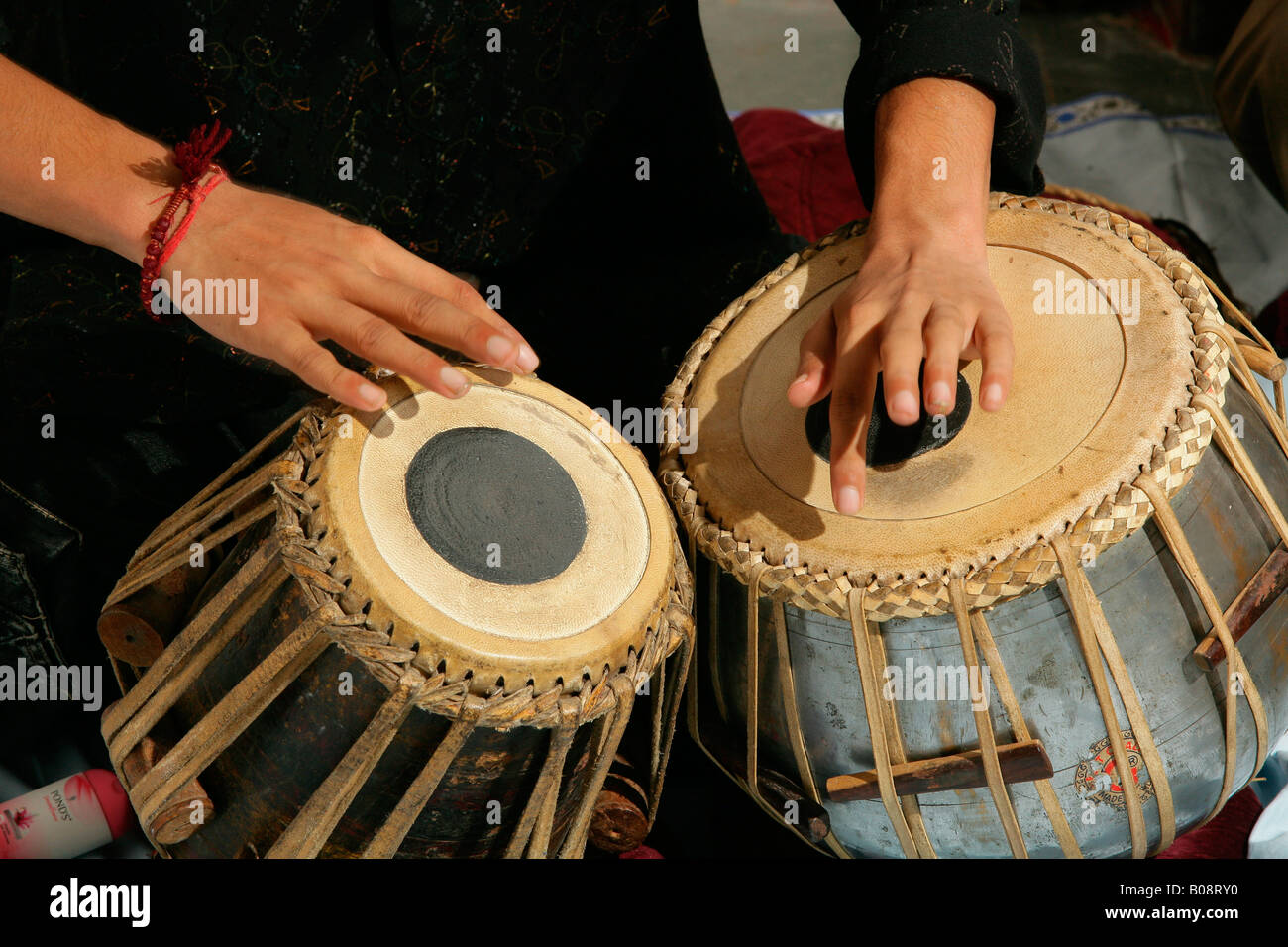 Tabla player immagini e fotografie stock ad alta risoluzione - Alamy