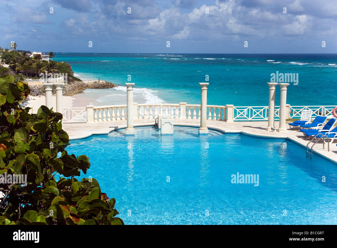 Piscina gru beach hotel caraibi immagini e fotografie stock ad alta ...