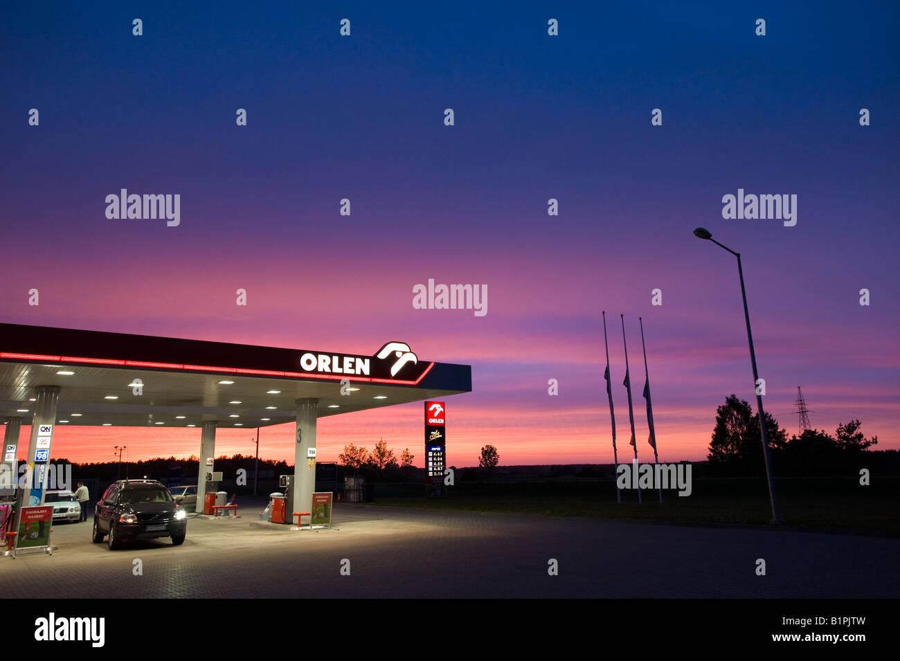 Distributore di benzina orlen immagini e fotografie stock ad alta ...