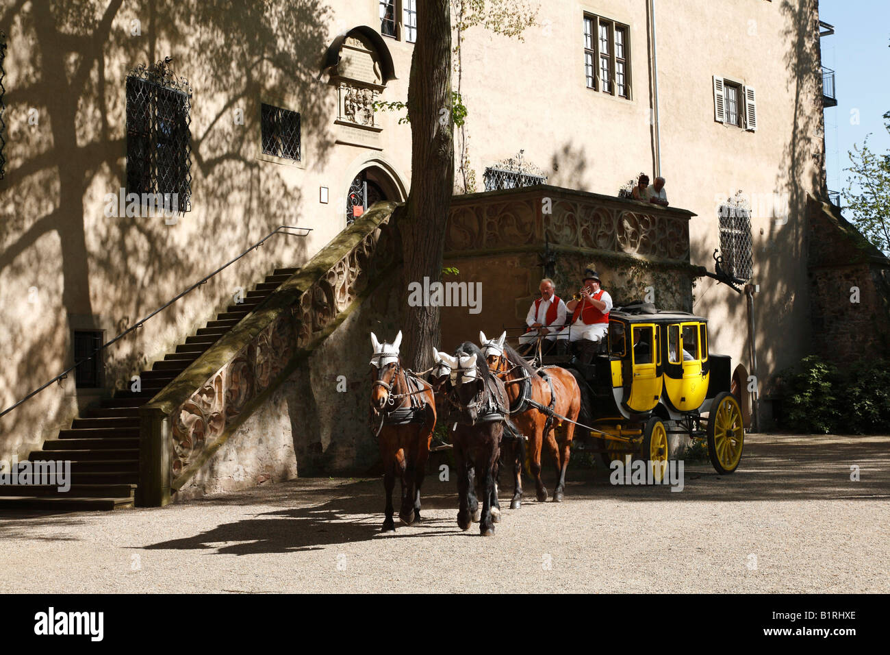 Carrozza carrozza carrozza kutsche fiaker immagini e fotografie stock ad alta risoluzione - Alamy