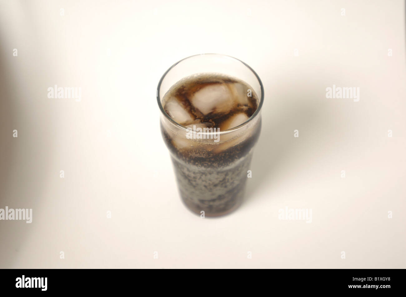 Pinta de coca cola immagini e fotografie stock ad alta risoluzione - Alamy